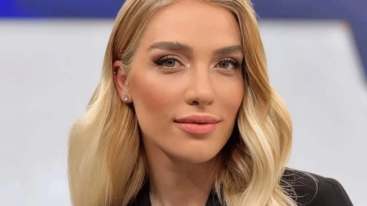 Cansu Canan Özgen Kimdir? Hayatı, Kariyeri ve Eserleri - Kocaeli Haberdar